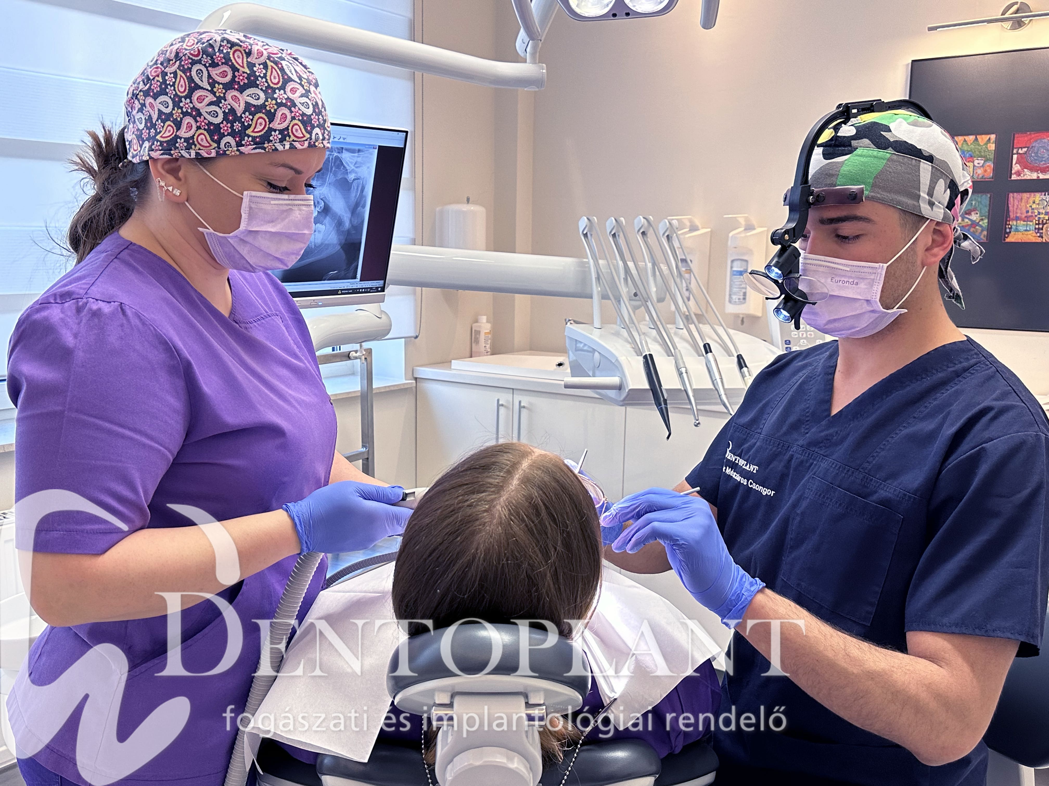 Az implantátumon rögzített lokátoros fogsorról | Dentoplant Fogászat Szeged